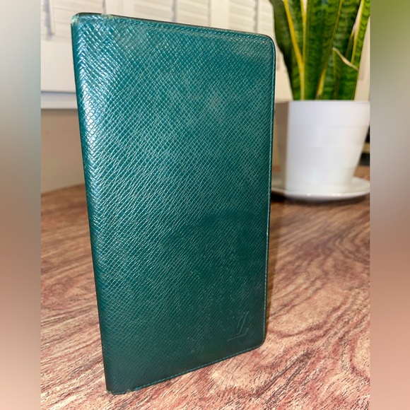 Louis Vuitton | Bags | Louis Vuitton Authentic Taiga Leather Long ...